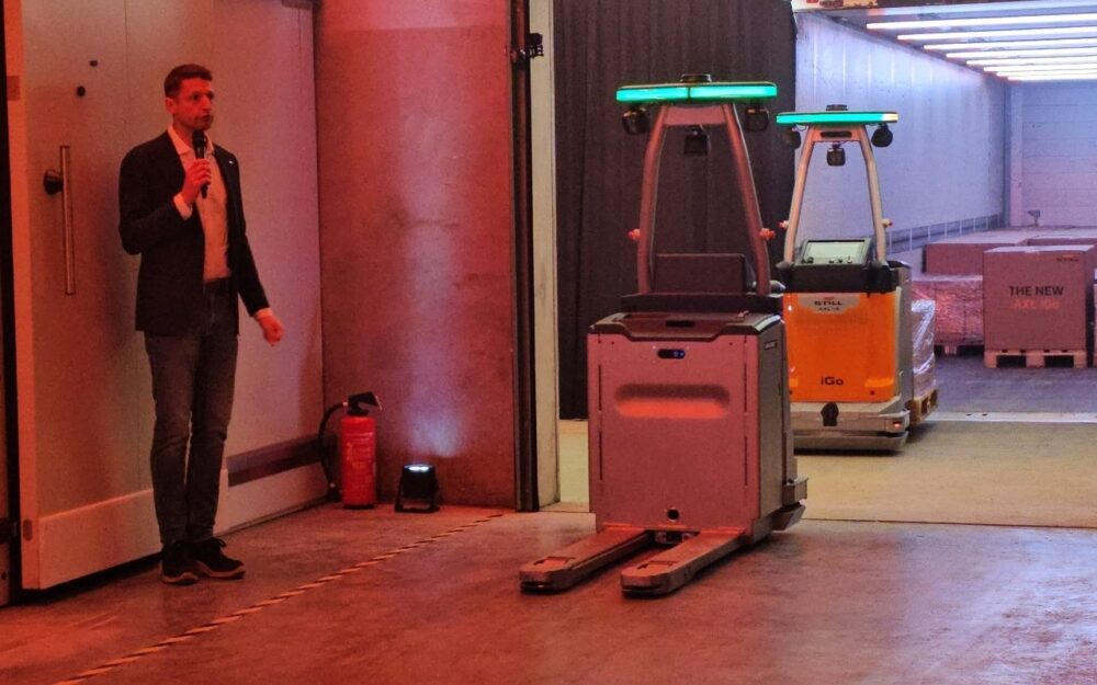 STILL Unveils the AXL 15 iGo at LogiMAT - DirectIndustry e-Magazine