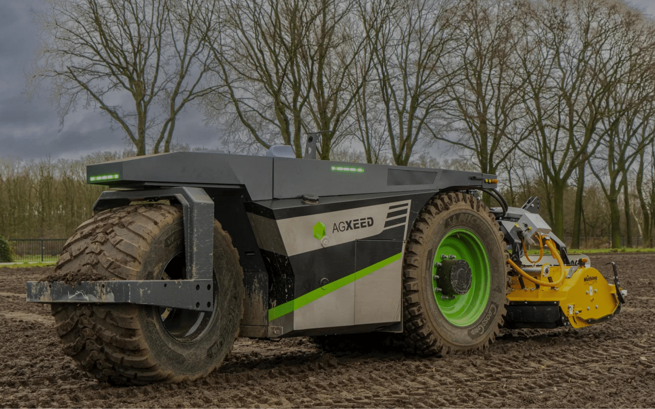 3 Robots Revolutionizing Agriculture and Livestock Management